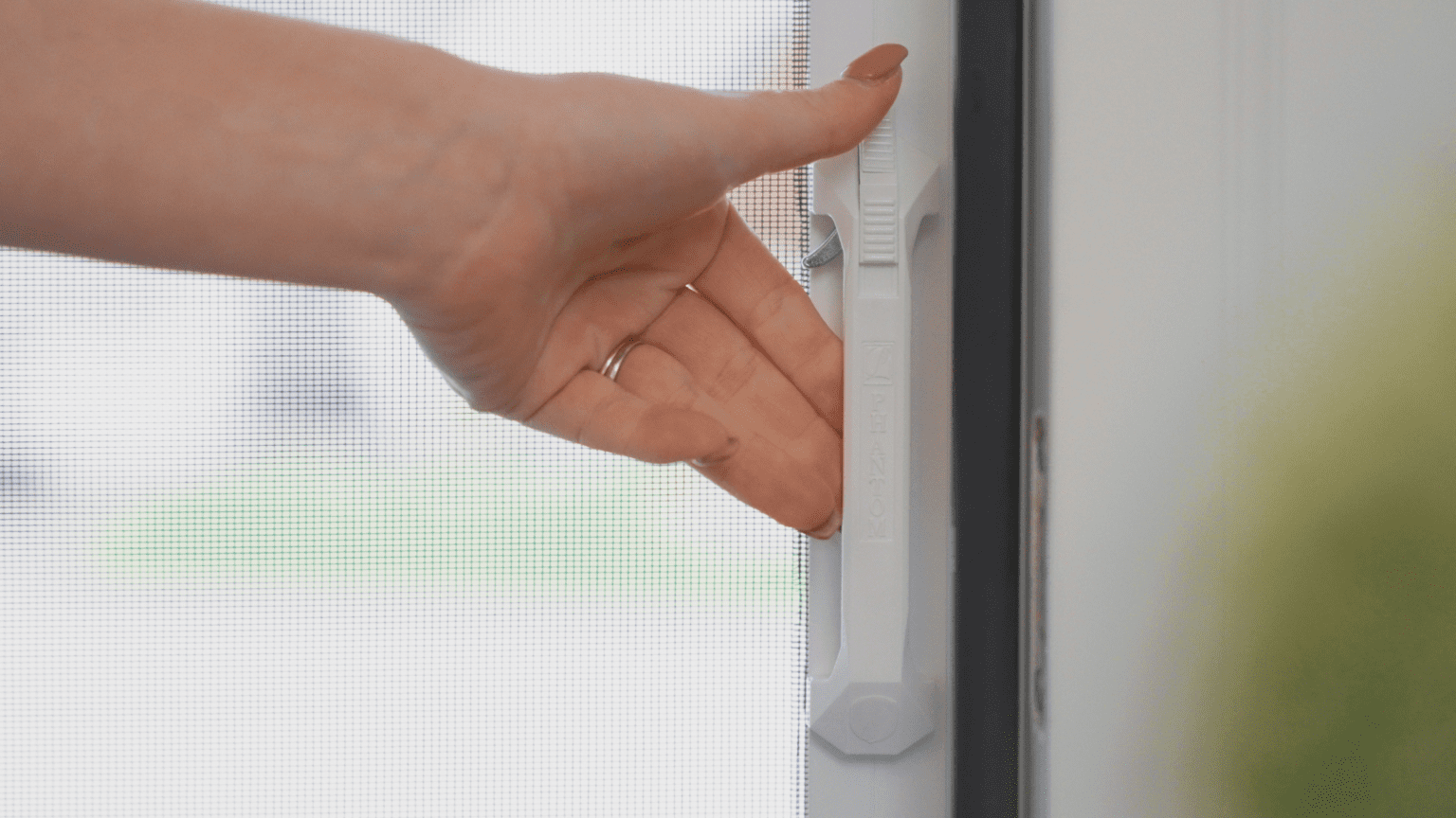 Retractable Door Screens | Phantom Screens